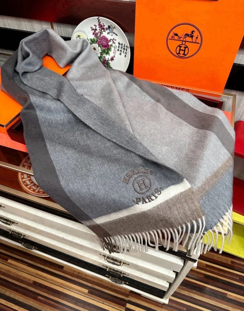 Brand-authenticated Hermes Scarf