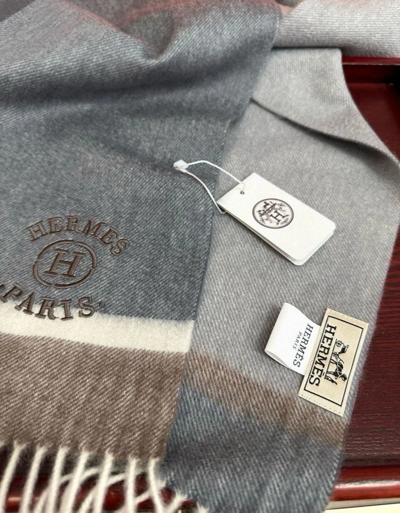Brand-authenticated Hermes Scarf