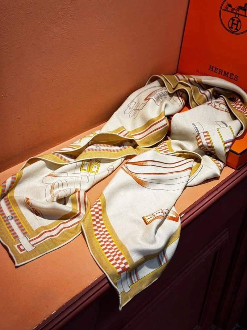 Top mirror Hermes Scarf
