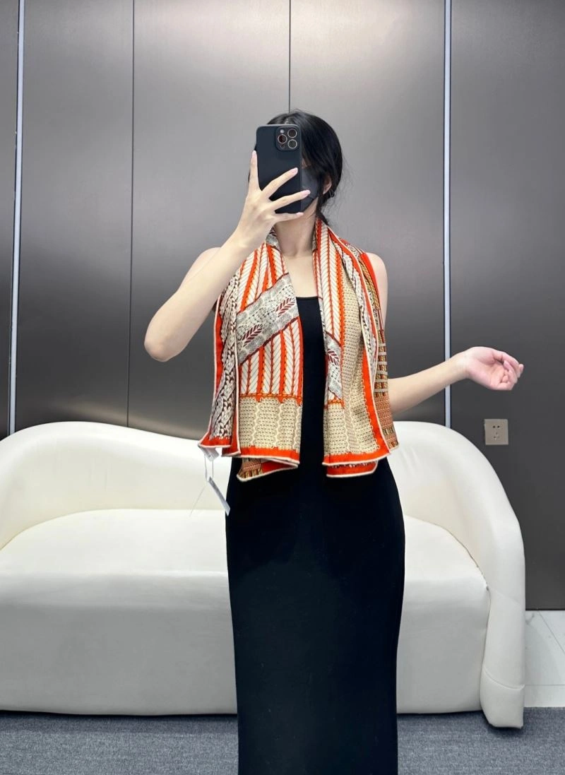 Discounted Hermes Scarf