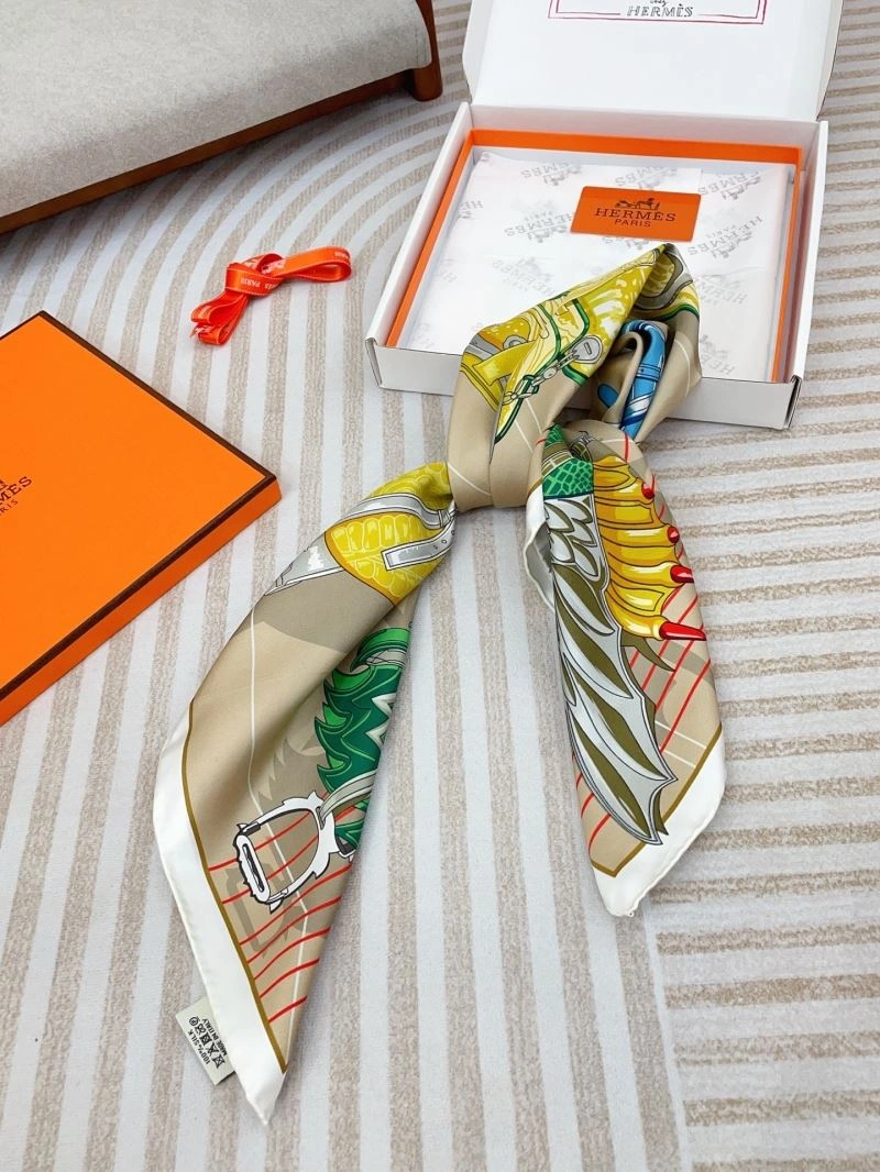 Low-cost Hermes Scarf