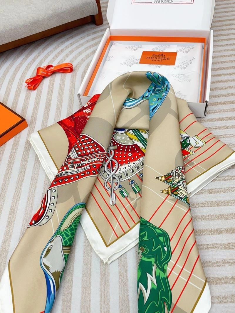 Low-cost Hermes Scarf