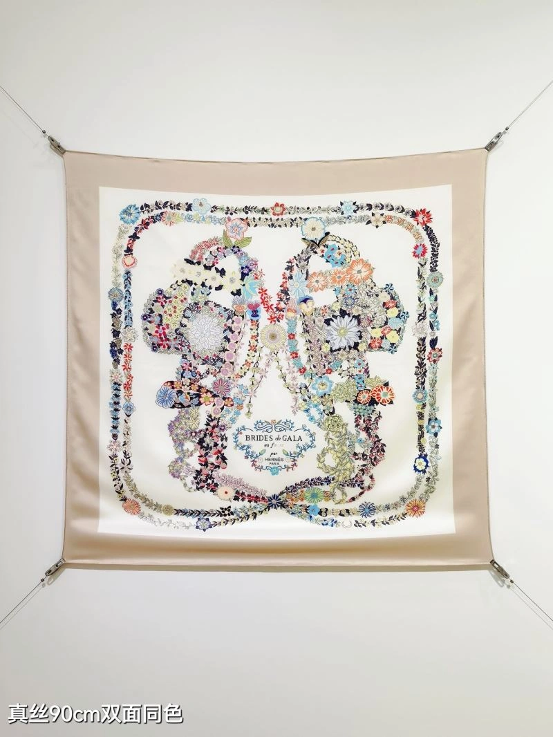 Top mirror Hermes Scarf