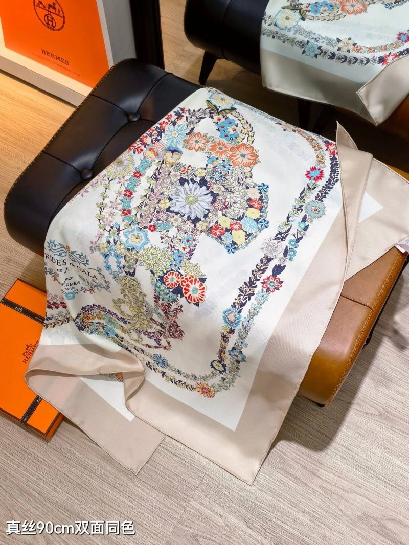 Top mirror Hermes Scarf