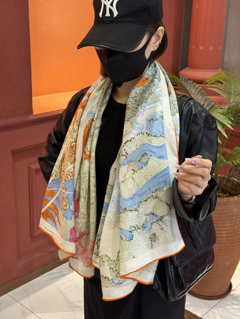Discounted Hermes Scarf