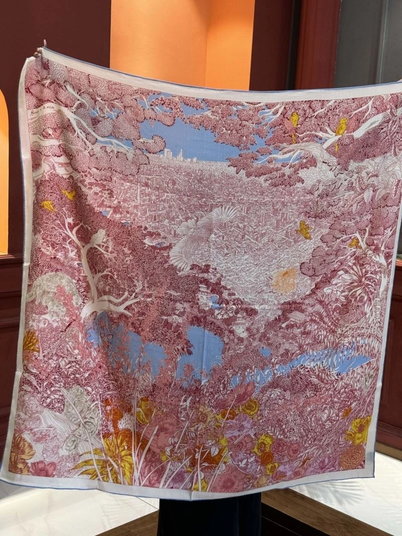 Bargain Hermes Scarf