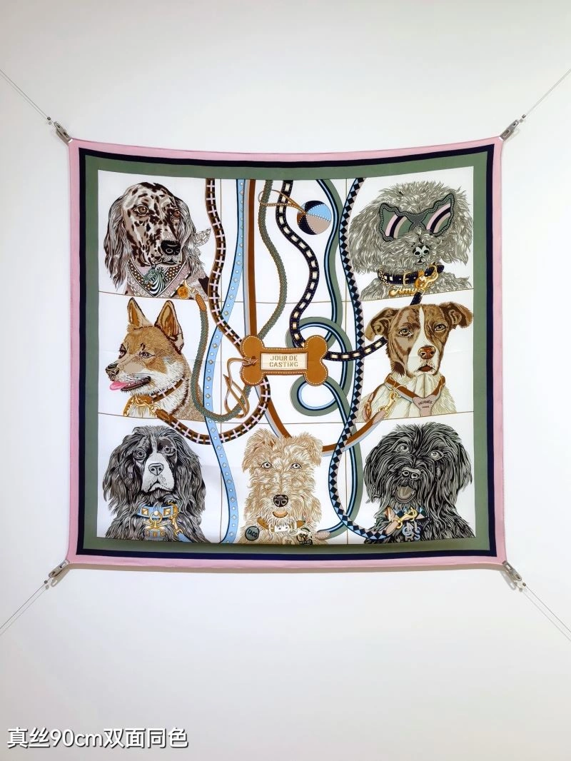 Low-cost Hermes Scarf