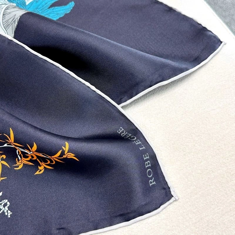 Cut-rate Hermes Scarf