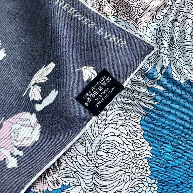 Cut-rate Hermes Scarf