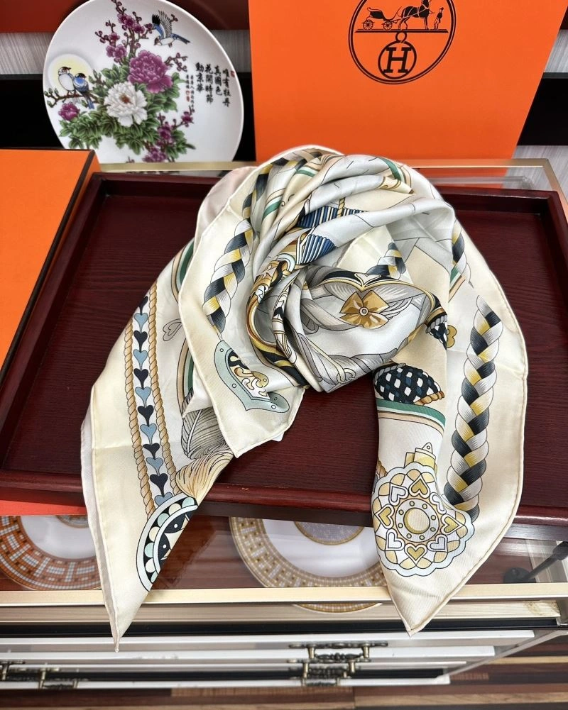 Accurate model Hermes Scarf