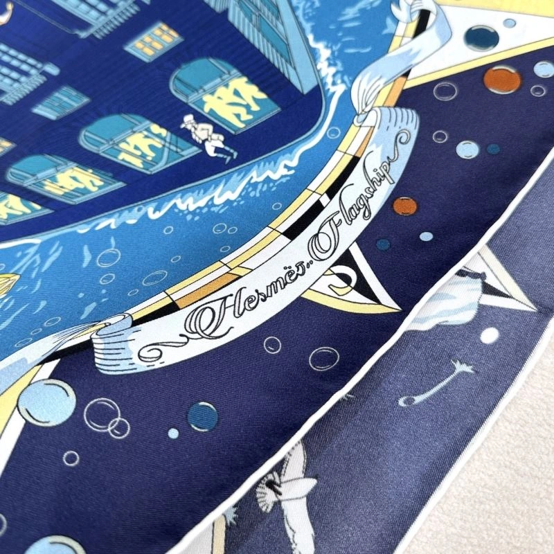 Indistinguishable Hermes Scarf