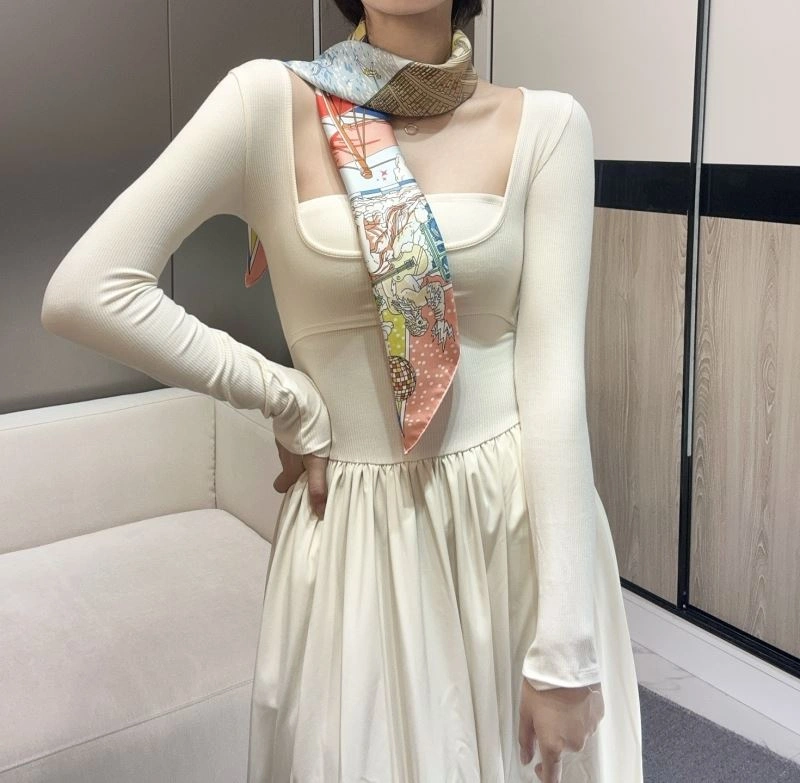 Top mirror Hermes Scarf