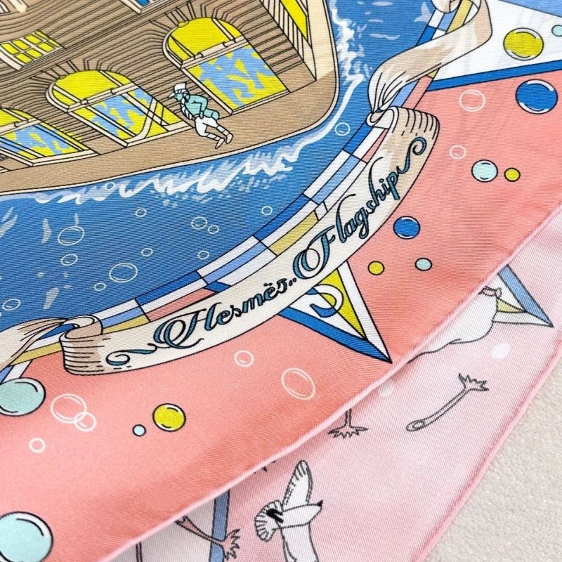 Top mirror Hermes Scarf