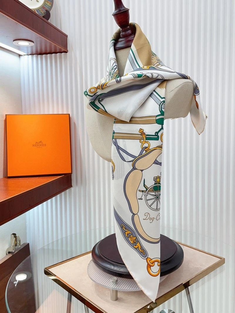 Low-cost Hermes Scarf