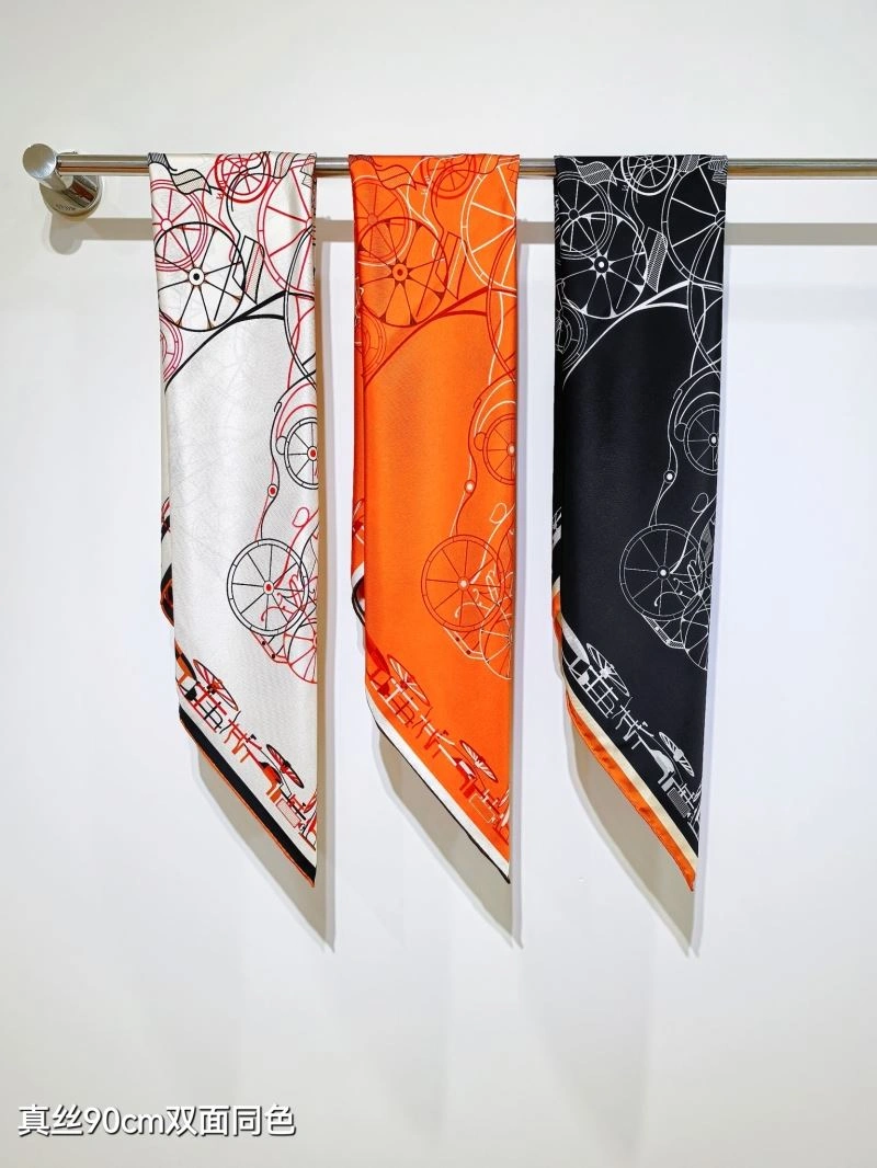 Top mirror Hermes Scarf