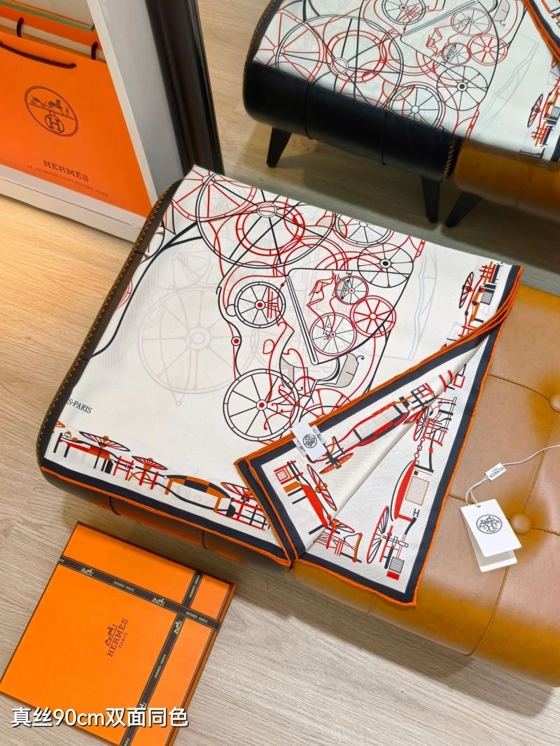Accurate model Hermes Scarf