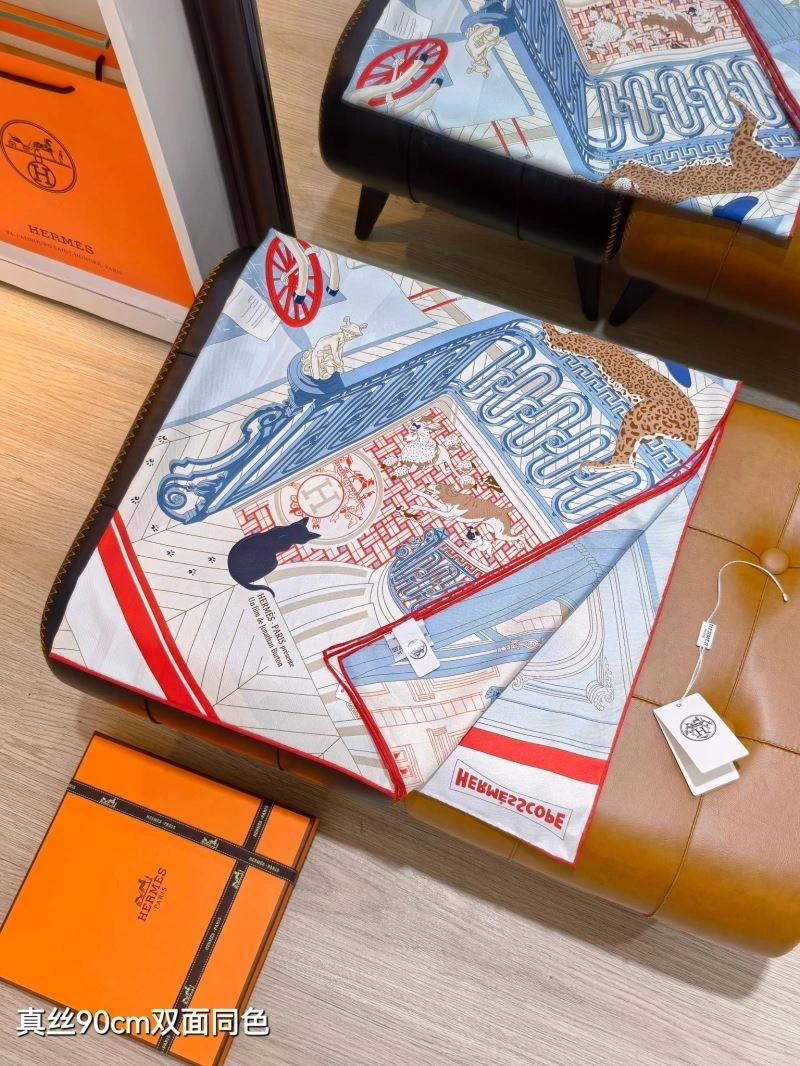 Accurate model Hermes Scarf