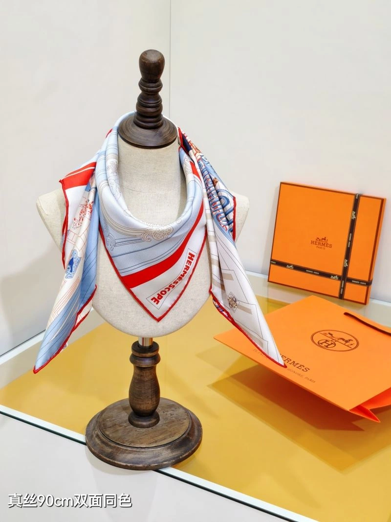 Accurate model Hermes Scarf