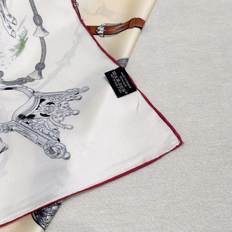 Exact replica Hermes Scarf