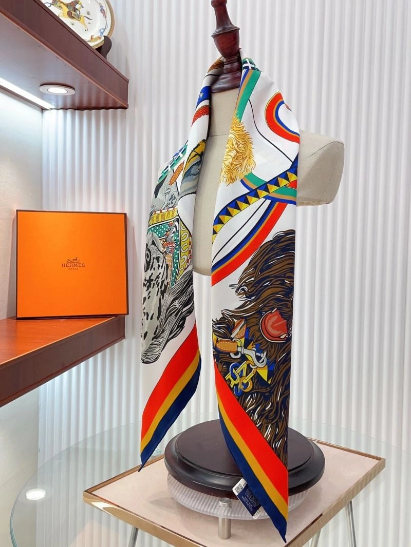 Top mirror Hermes Scarf