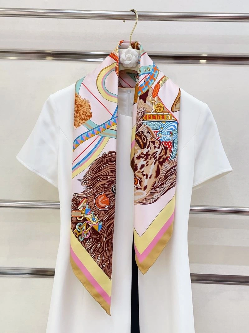 Accurate model Hermes Scarf