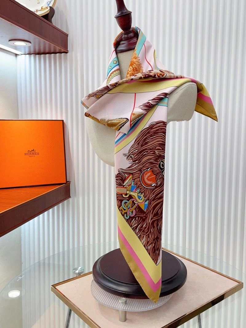 Accurate model Hermes Scarf