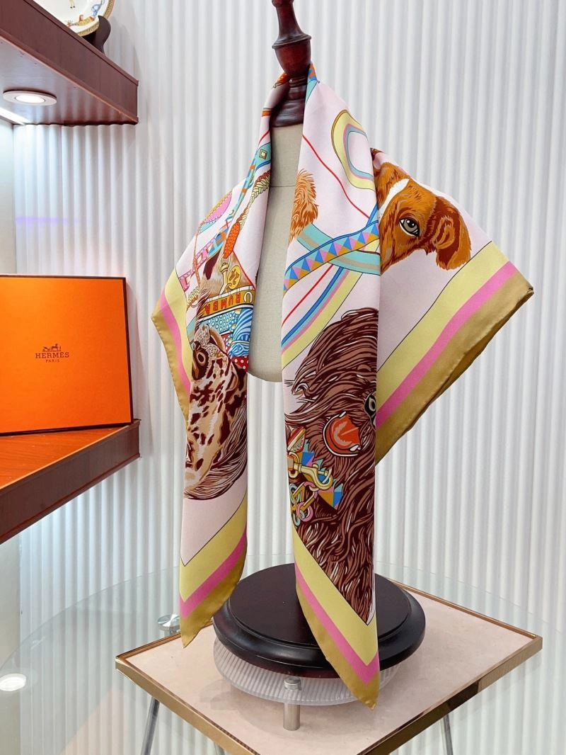Accurate model Hermes Scarf