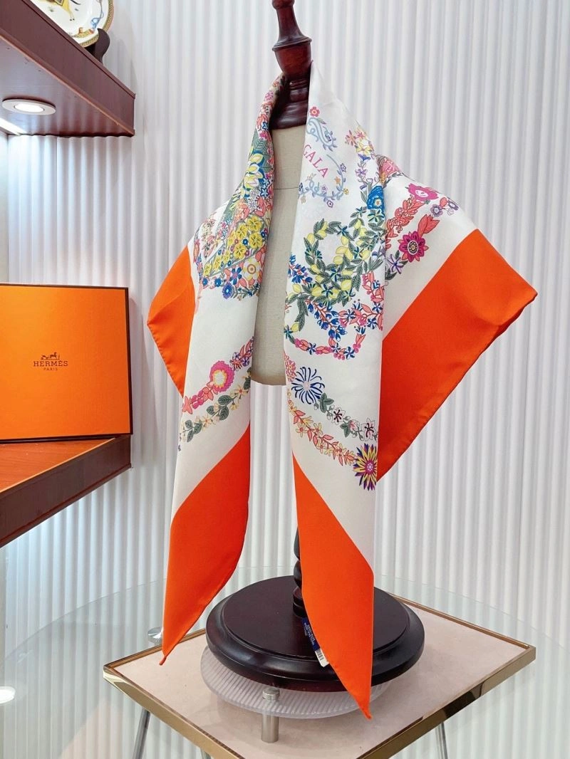 Discounted Hermes Scarf