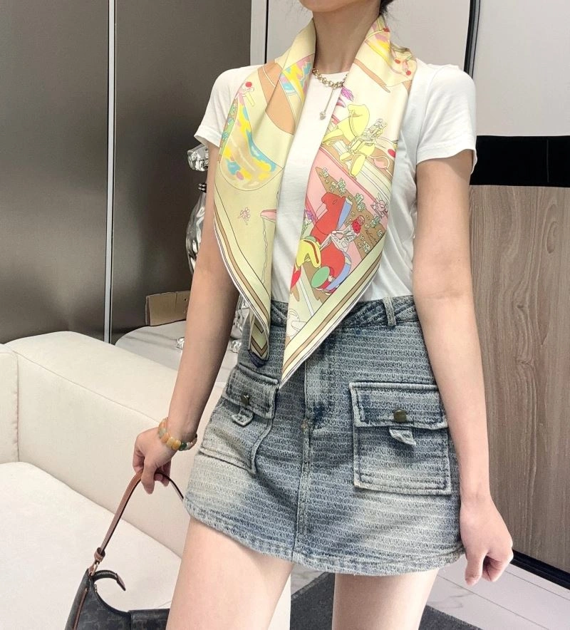 Top mirror Hermes Scarf