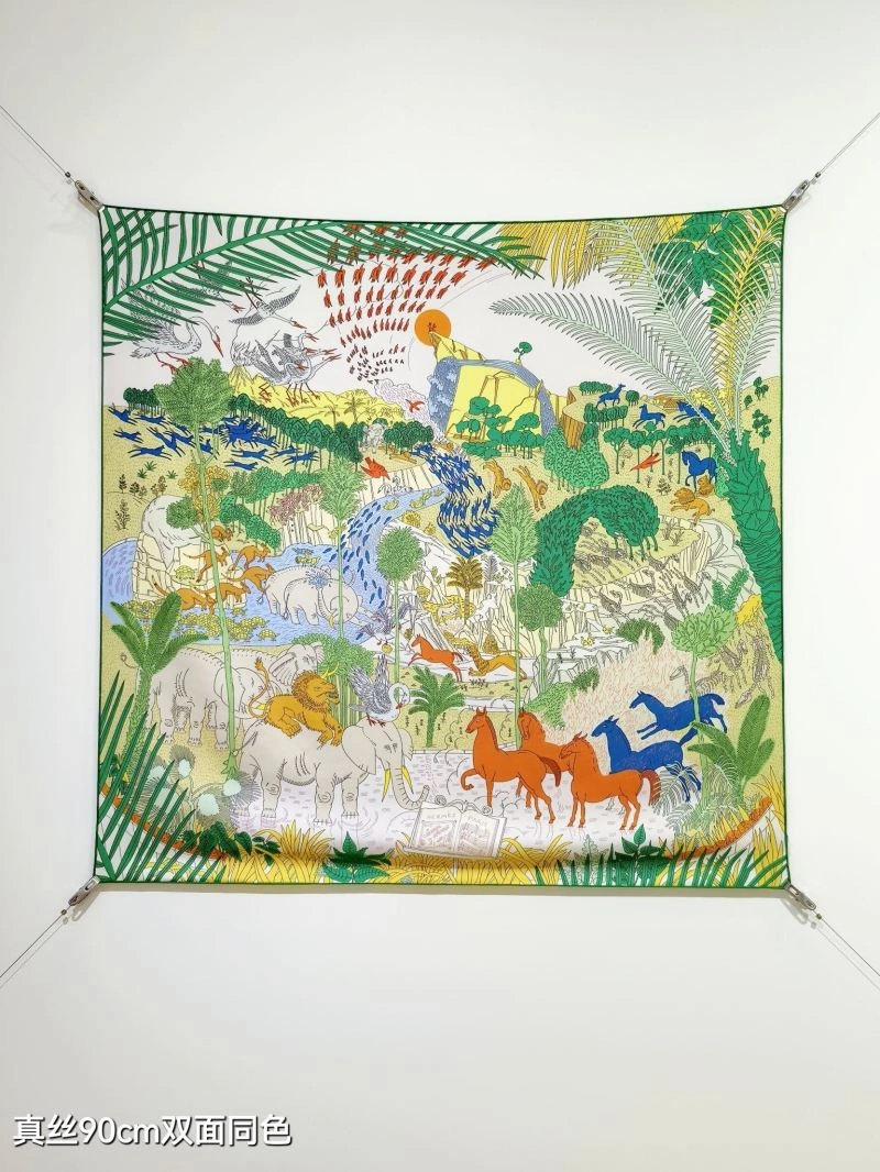 Accurate model Hermes Scarf