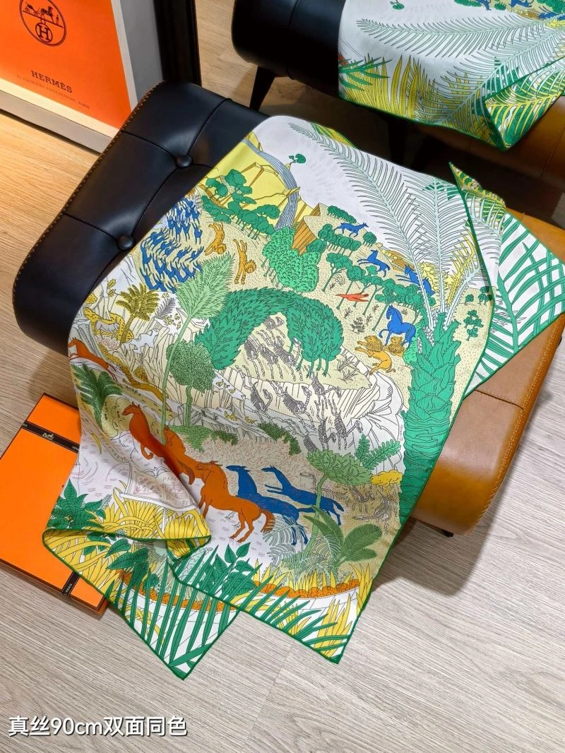 Accurate model Hermes Scarf