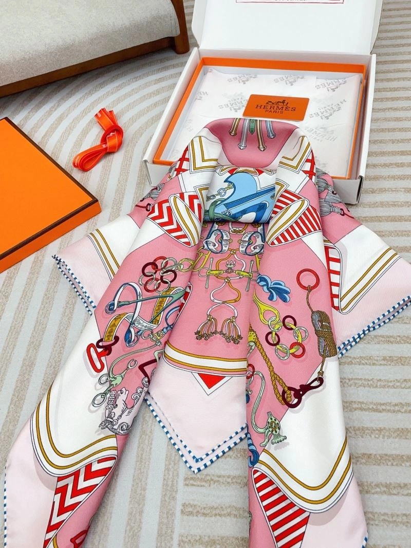 Accurate model Hermes Scarf