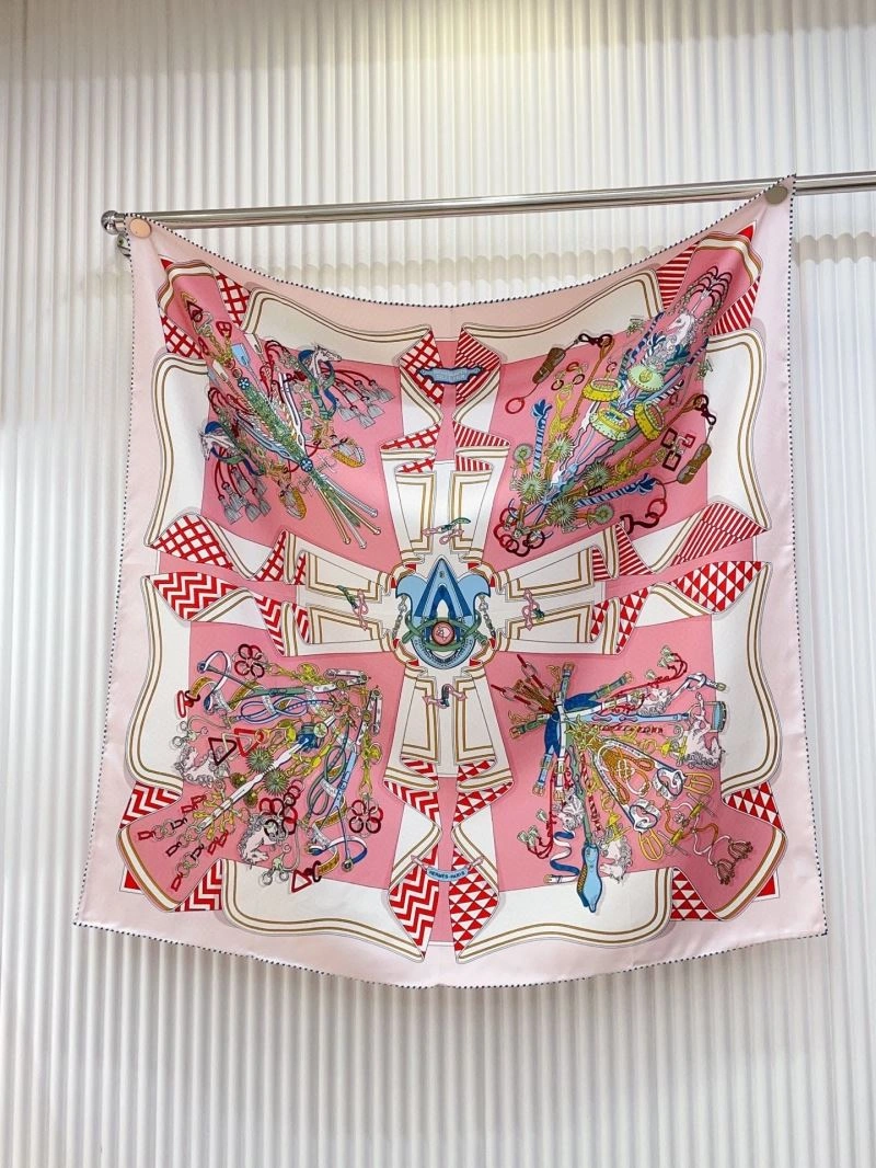 Accurate model Hermes Scarf