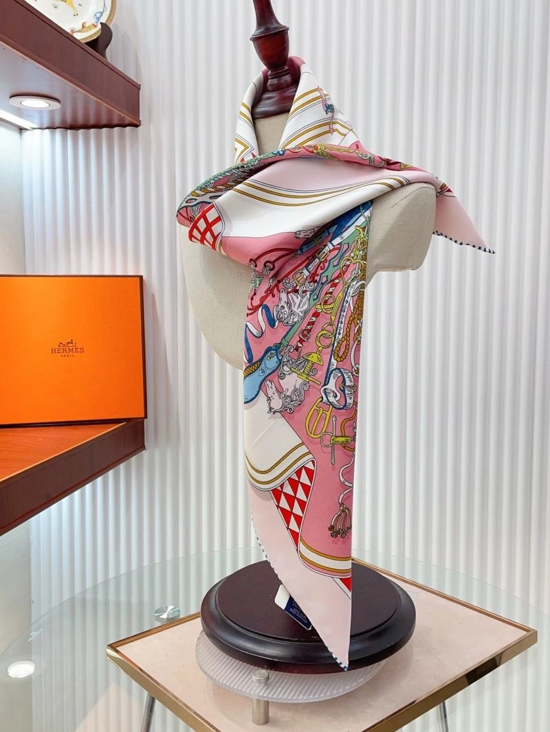 Accurate model Hermes Scarf