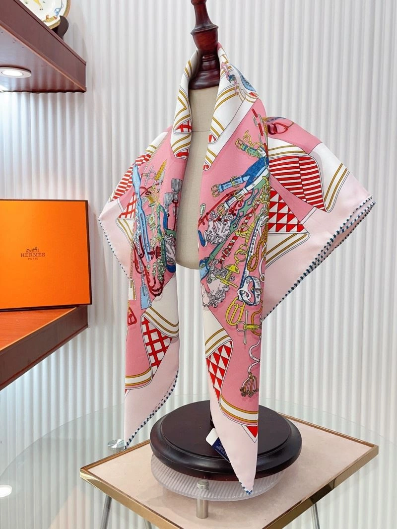 Accurate model Hermes Scarf