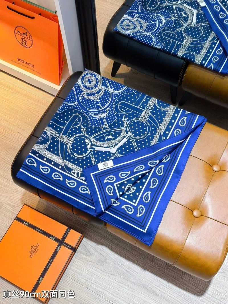 Accurate model Hermes Scarf