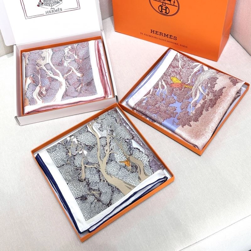 Brand-authenticated Hermes Scarf