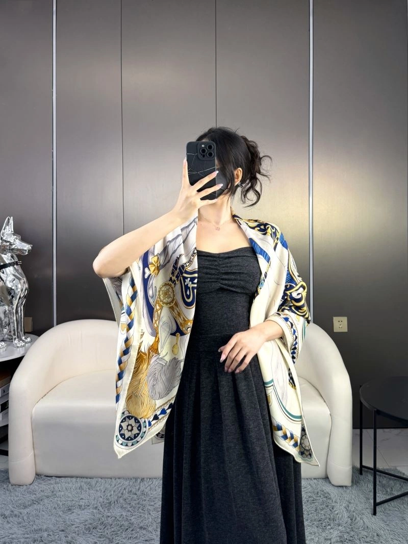 Exact replica Hermes Scarf