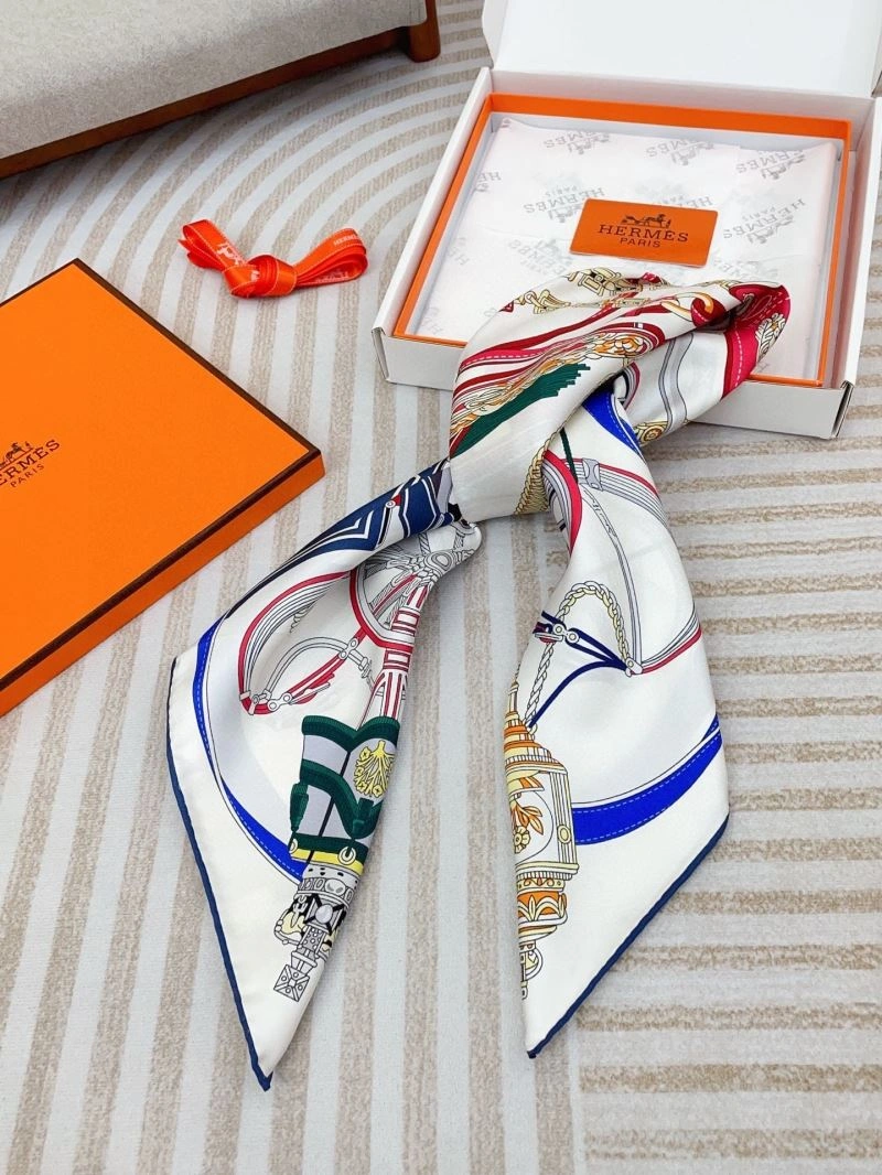 Accurate model Hermes Scarf
