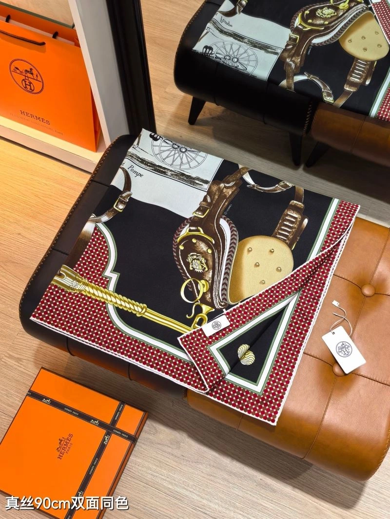 Low-cost Hermes Scarf