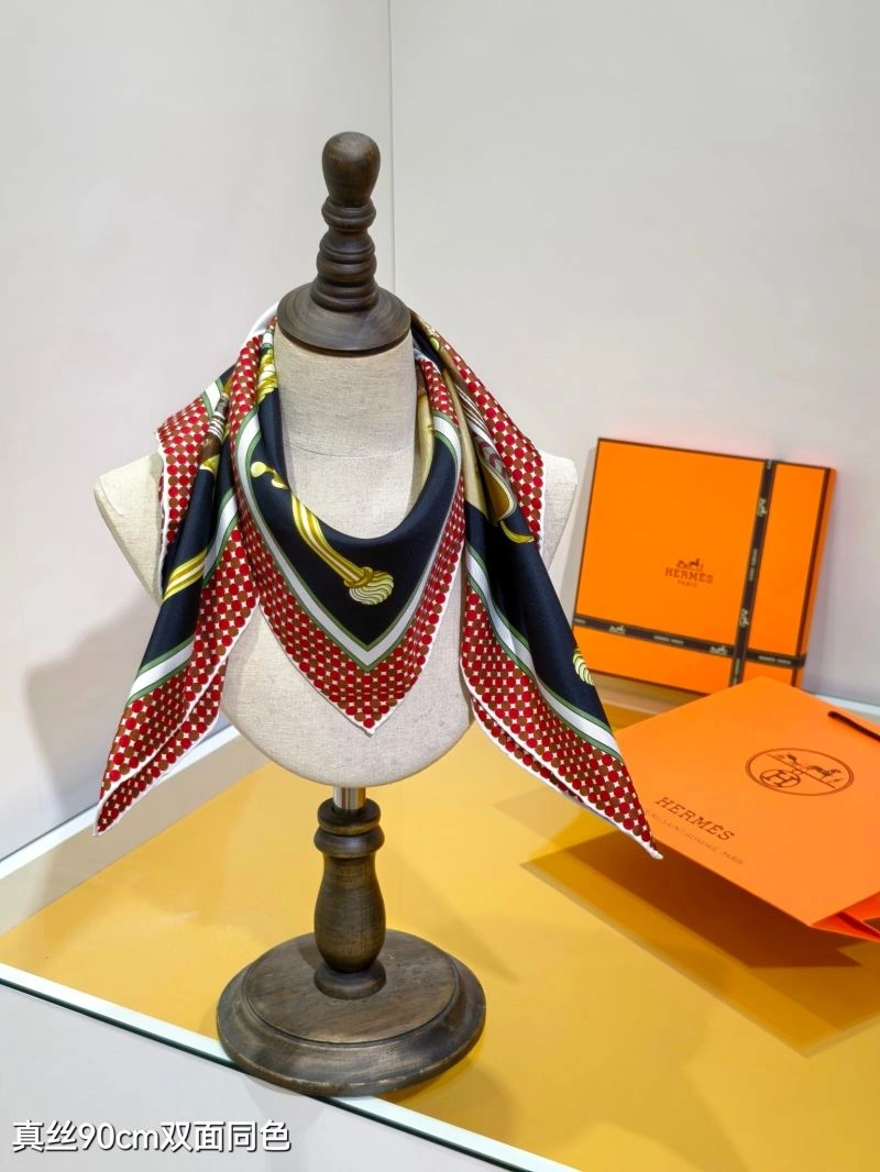 Low-cost Hermes Scarf