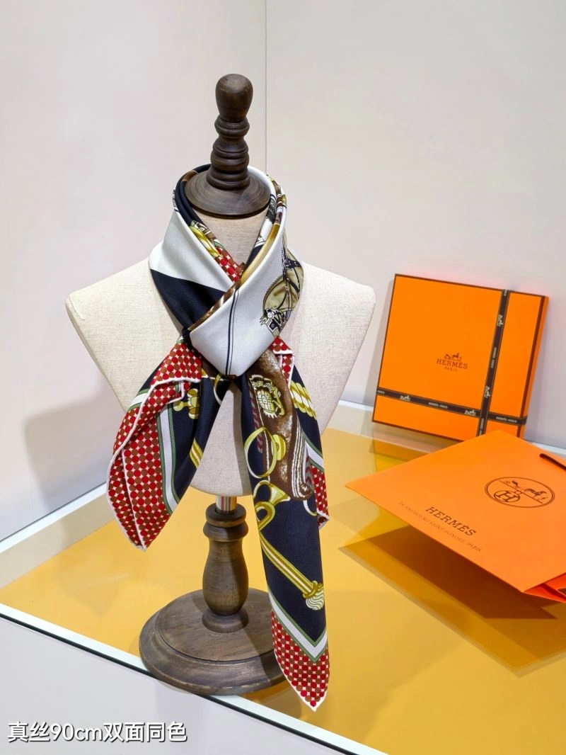 Low-cost Hermes Scarf