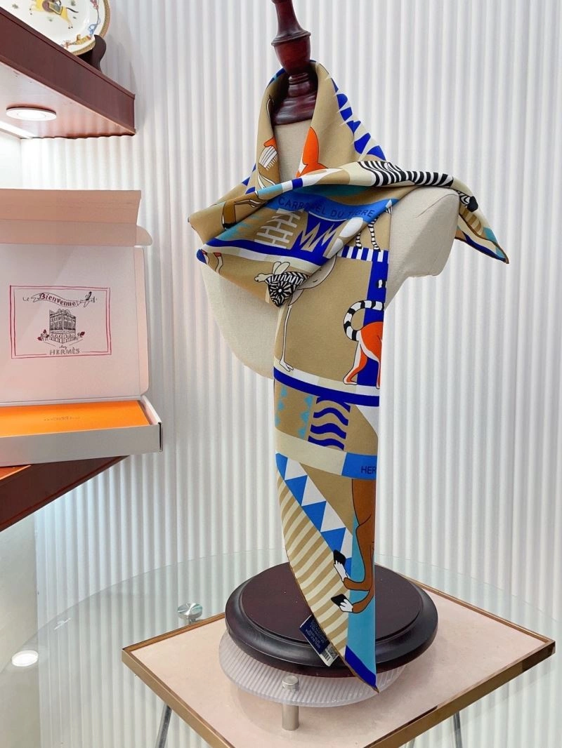 Low-cost Hermes Scarf
