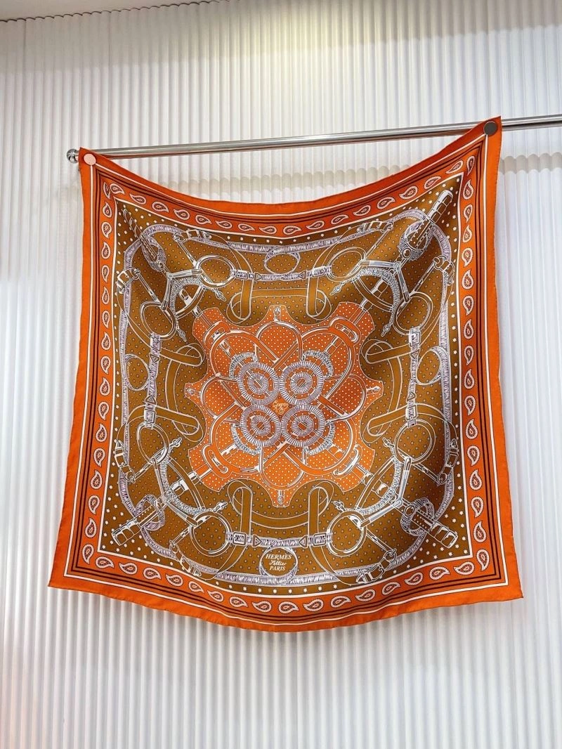 Low-cost Hermes Scarf