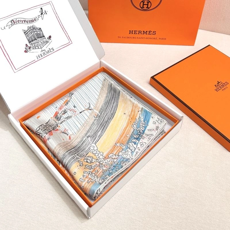 Accurate model Hermes Scarf