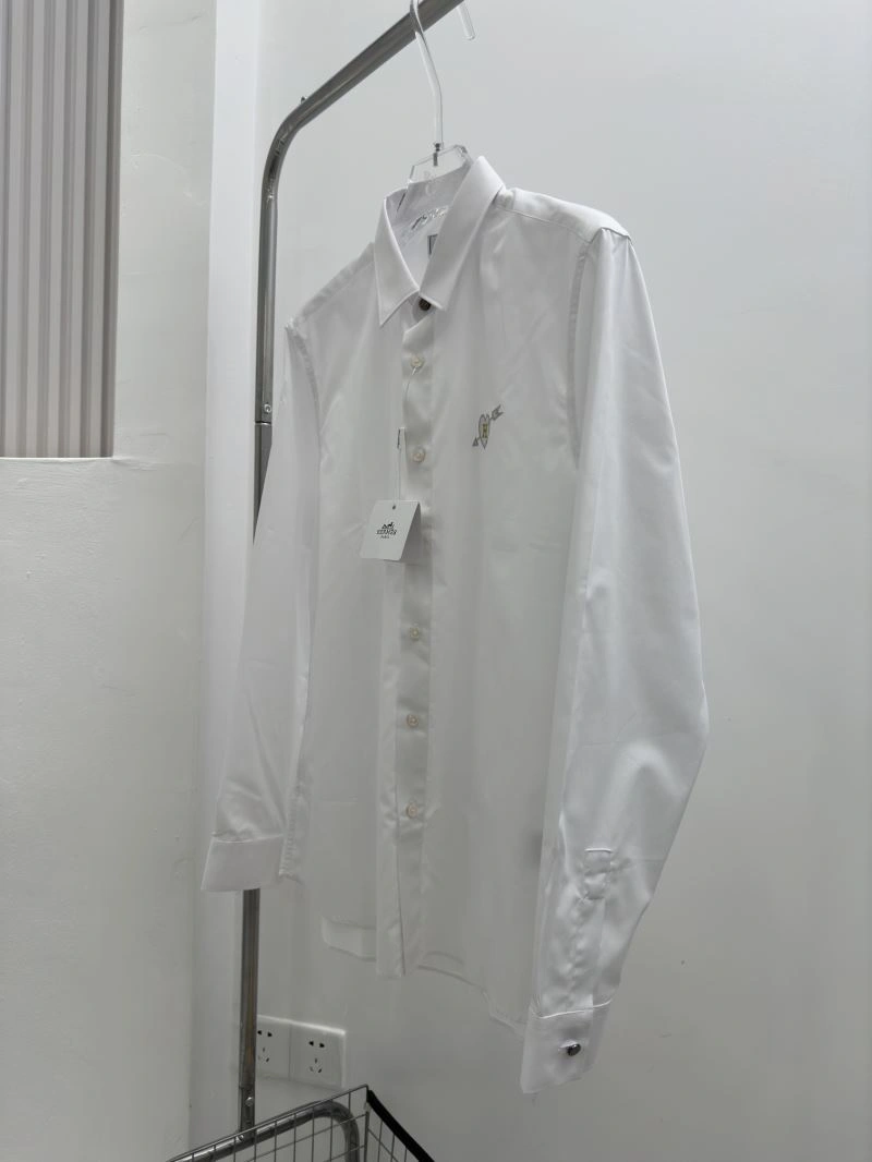 Indistinguishable Hermes Shirts