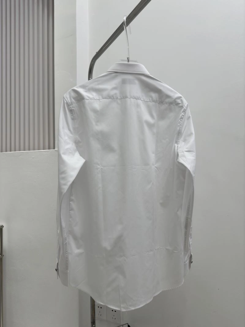 Indistinguishable Hermes Shirts