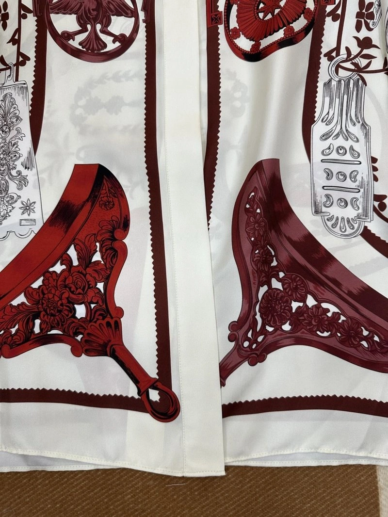 Indistinguishable Hermes Shirts