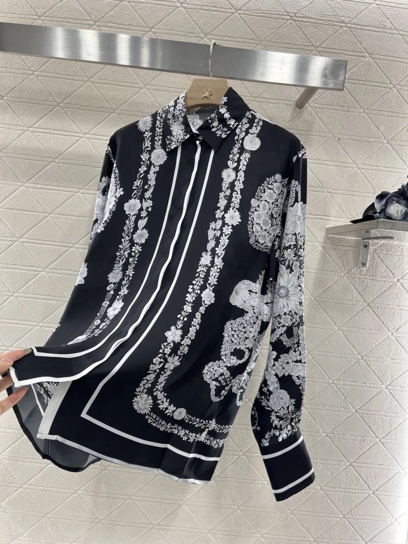 Low-cost Hermes Shirts