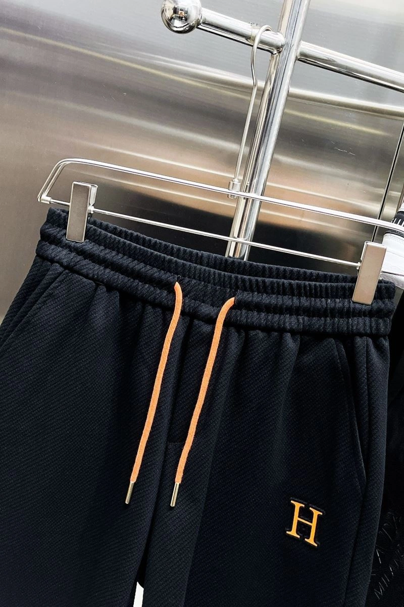 Indistinguishable Hermes Short Pants
